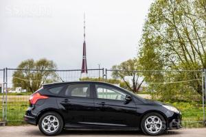 Melns Ford Focus 2013 Rīga, ar dzinēja tilpumu 1.60 L un nobraukumu 234 tūkst. km par 4590 €, foto 6 vietnē AUTOMOTO.COM.LV