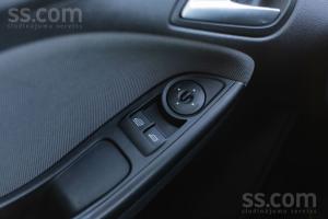 Melns Ford Focus 2013 Rīga, ar dzinēja tilpumu 1.60 L un nobraukumu 234 tūkst. km par 4590 €, foto 14 vietnē AUTOMOTO.COM.LV