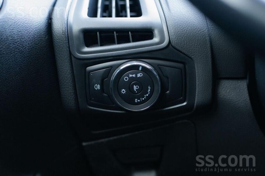 Melns Ford Focus 2013 Rīga, ar dzinēja tilpumu 1.60 L un nobraukumu 234 tūkst. km par 4590 €, foto 15 vietnē AUTOMOTO.COM.LV