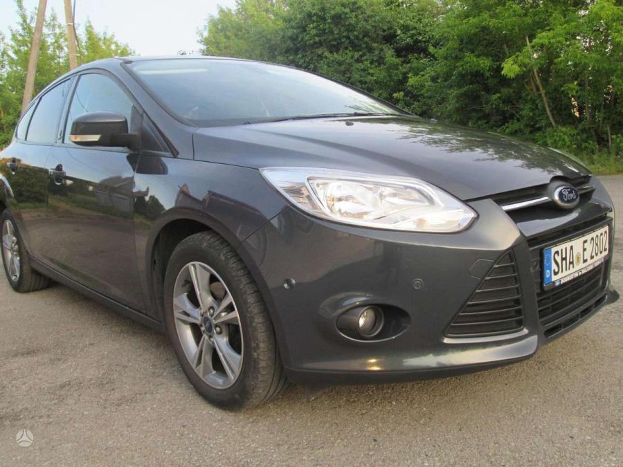 Melns Ford Focus 2013 Kelmė, ar dzinēja tilpumu 1.00 L un nobraukumu 139 tūkst. km par 3950 €, foto 4 vietnē AUTOMOTO.COM.LV