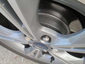 Melns Ford Focus 2013 Kelmė, ar dzinēja tilpumu 1.00 L un nobraukumu 139 tūkst. km par 3950 €, foto 11 vietnē AUTOMOTO.COM.LV