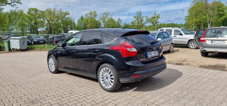 Melns Ford Focus 2013 Rīga, ar dzinēja tilpumu 1.60 L un nobraukumu 242 tūkst. km par 4350 €, foto 5 vietnē AUTOMOTO.COM.LV