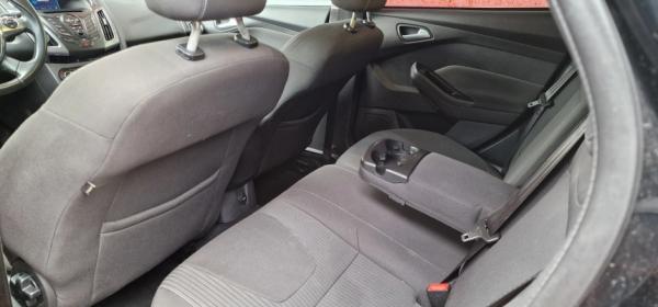 Melns Ford Focus 2013 Rīga, ar dzinēja tilpumu 1.60 L un nobraukumu 242 tūkst. km par 4350 €, foto 10 vietnē AUTOMOTO.COM.LV