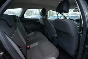 Melns Ford Focus 2013 Liepāja, ar dzinēja tilpumu 1.60 L un nobraukumu 227 tūkst. km par 5500 €, foto 12 vietnē AUTOMOTO.COM.LV