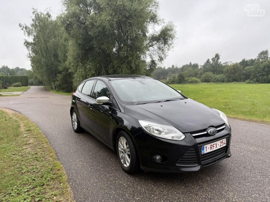 Melns Ford Focus 2013 Utena, ar dzinēja tilpumu 1.60 L un nobraukumu 268 tūkst. km par 3400 €, foto 4 vietnē AUTOMOTO.COM.LV