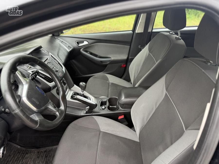 Melns Ford Focus 2013 Utena, ar dzinēja tilpumu 1.60 L un nobraukumu 268 tūkst. km par 3400 €, foto 13 vietnē AUTOMOTO.COM.LV