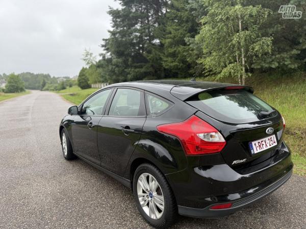 Melns Ford Focus 2013 Utena, ar dzinēja tilpumu 1.60 L un nobraukumu 268 tūkst. km par 3600 €, foto 6 vietnē AUTOMOTO.COM.LV