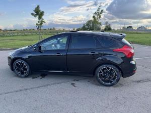 Melns Ford Focus 2013 Šauļi, ar dzinēja tilpumu 1.99 L un nobraukumu 73 tūkst. km par 3300 €, foto 3 vietnē AUTOMOTO.COM.LV