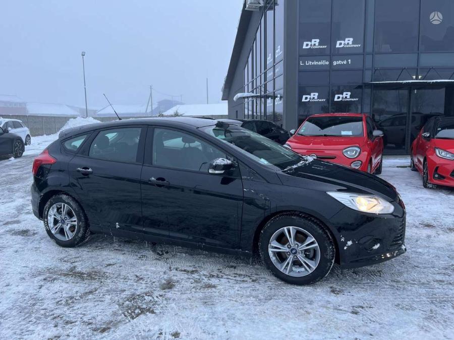 Melns Ford Focus 2014 Tauragė, ar dzinēja tilpumu 1.00 L un nobraukumu 217 tūkst. km par 3500 €, foto 1 vietnē AUTOMOTO.COM.LV