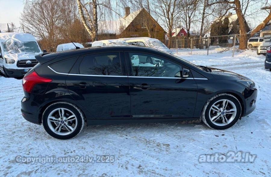 Melns Ford Focus 2014 Pērnava, ar dzinēja tilpumu 1.60 L un nobraukumu 190 tūkst. km par 5490 €, foto 5 vietnē AUTOMOTO.COM.LV