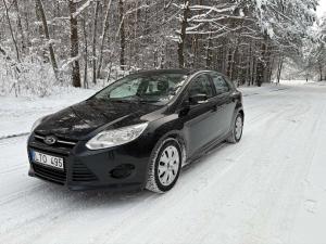Black Ford Focus 2014 in Vilnius, with an engine capacity of 1.56 L and mileage of 294 thousand km for 2850 €, photo 5 on AUTOMOTO.COM.LV