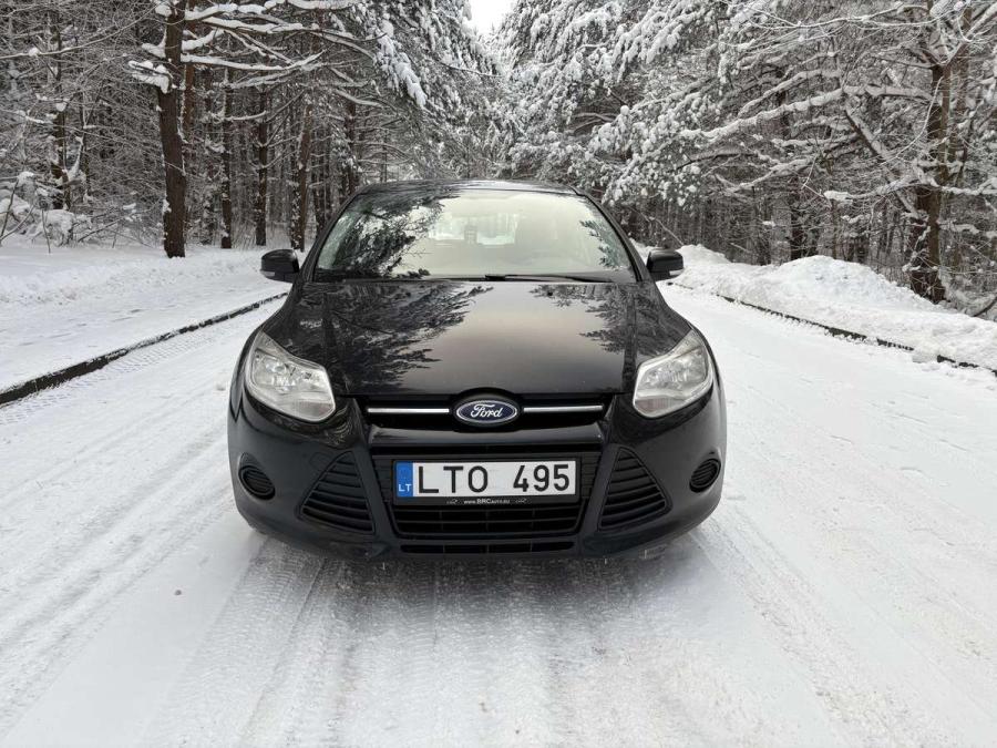 Black Ford Focus 2014 in Vilnius, with an engine capacity of 1.56 L and mileage of 294 thousand km for 2850 €, photo 6 on AUTOMOTO.COM.LV