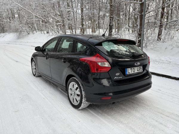 Melns Ford Focus 2014 Viļņa, ar dzinēja tilpumu 1.56 L un nobraukumu 294 tūkst. km par 2850 €, foto 7 vietnē AUTOMOTO.COM.LV