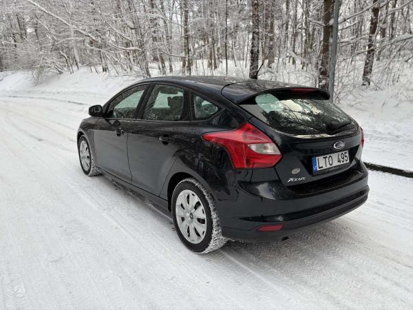 Melns Ford Focus 2014 Viļņa, ar dzinēja tilpumu 1.56 L un nobraukumu 294 tūkst. km par 2850 €, foto 10 vietnē AUTOMOTO.COM.LV