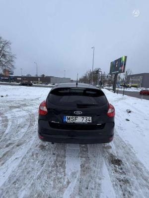 Melns Ford Focus 2014 Kauņa, ar dzinēja tilpumu 1.00 L un nobraukumu 174 tūkst. km par 2250 €, foto 4 vietnē AUTOMOTO.COM.LV