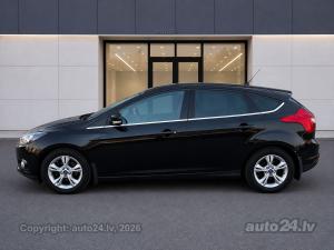 Melns Ford Focus 2014 Tallina, ar dzinēja tilpumu 1.00 L un nobraukumu 216 tūkst. km par 3999 €, foto  vietnē AUTOMOTO.COM.LV