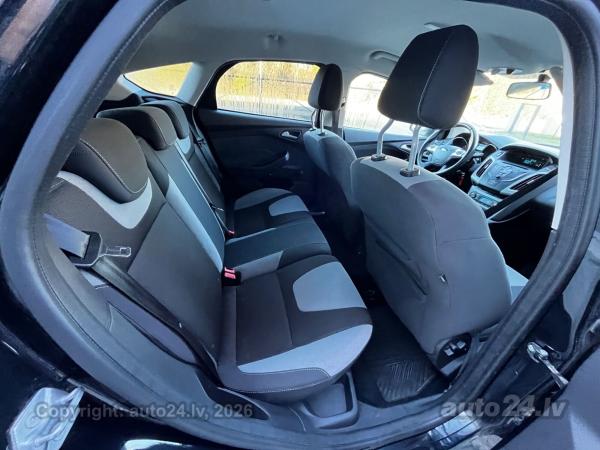 Melns Ford Focus 2014 Tallina, ar dzinēja tilpumu 1.00 L un nobraukumu 216 tūkst. km par 3999 €, foto 5 vietnē AUTOMOTO.COM.LV