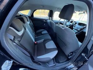 Melns Ford Focus 2014 Tallina, ar dzinēja tilpumu 1.00 L un nobraukumu 216 tūkst. km par 3999 €, foto 6 vietnē AUTOMOTO.COM.LV