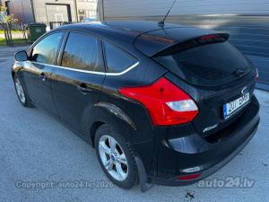 Melns Ford Focus 2014 Tallina, ar dzinēja tilpumu 1.00 L un nobraukumu 216 tūkst. km par 3999 €, foto 7 vietnē AUTOMOTO.COM.LV