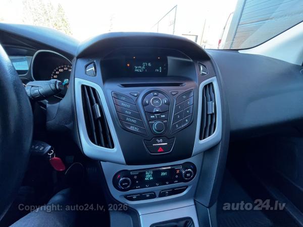 Melns Ford Focus 2014 Tallina, ar dzinēja tilpumu 1.00 L un nobraukumu 216 tūkst. km par 3999 €, foto 10 vietnē AUTOMOTO.COM.LV