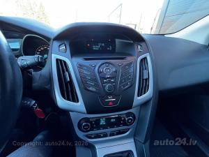 Melns Ford Focus 2014 Tallina, ar dzinēja tilpumu 1.00 L un nobraukumu 216 tūkst. km par 3999 €, foto 11 vietnē AUTOMOTO.COM.LV