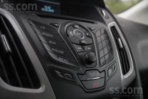 Black Ford Focus 2014 in Riga, with an engine capacity of 1.60 L and mileage of 160 thousand km for 2990 €, photo 14 on AUTOMOTO.COM.LV