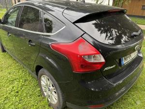 Black Ford Focus 2014 in Kaunas, with an engine capacity of 1.00 L and mileage of 119 thousand km for 3900 €, photo 8 on AUTOMOTO.COM.LV