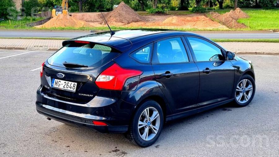 Black Ford Focus 2014 in Cesis, with an engine capacity of 1.60 L and mileage of 161 thousand km for 4200 €, photo 6 on AUTOMOTO.COM.LV