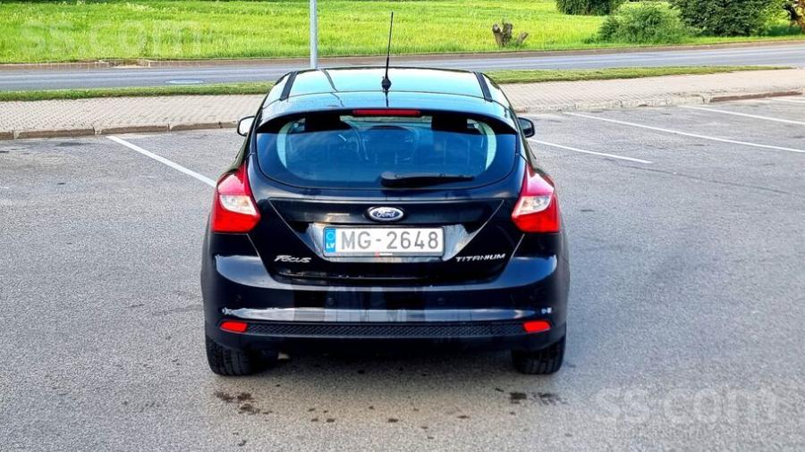 Black Ford Focus 2014 in Cesis, with an engine capacity of 1.60 L and mileage of 161 thousand km for 4200 €, photo 7 on AUTOMOTO.COM.LV