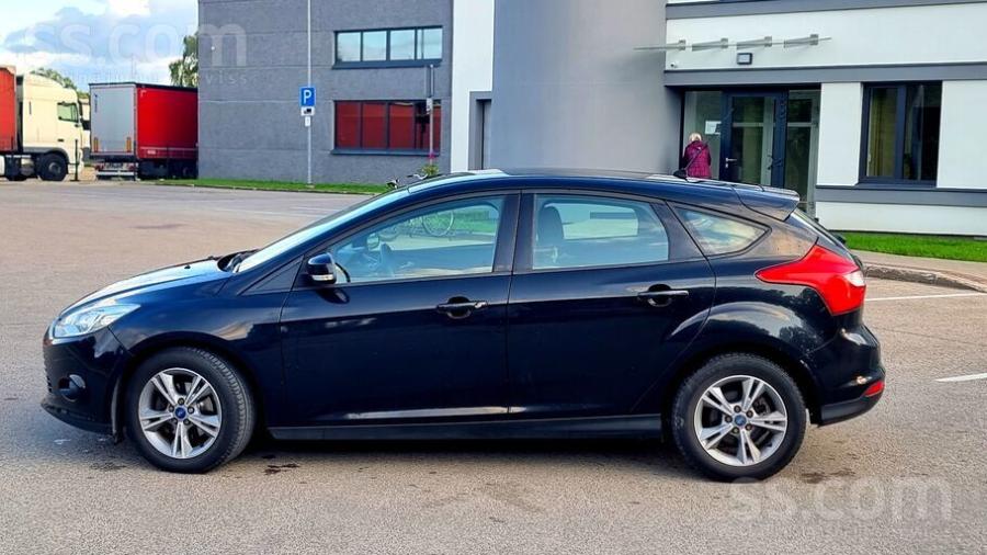 Black Ford Focus 2014 in Cesis, with an engine capacity of 1.60 L and mileage of 161 thousand km for 4200 €, photo 10 on AUTOMOTO.COM.LV