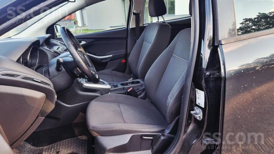 Black Ford Focus 2014 in Cesis, with an engine capacity of 1.60 L and mileage of 161 thousand km for 4200 €, photo 18 on AUTOMOTO.COM.LV