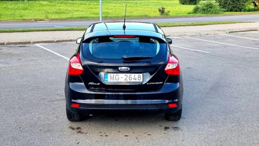 Black Ford Focus 2014 in Cesis, with an engine capacity of 1.60 L and mileage of 161 thousand km for 4200 €, photo 7 on AUTOMOTO.COM.LV