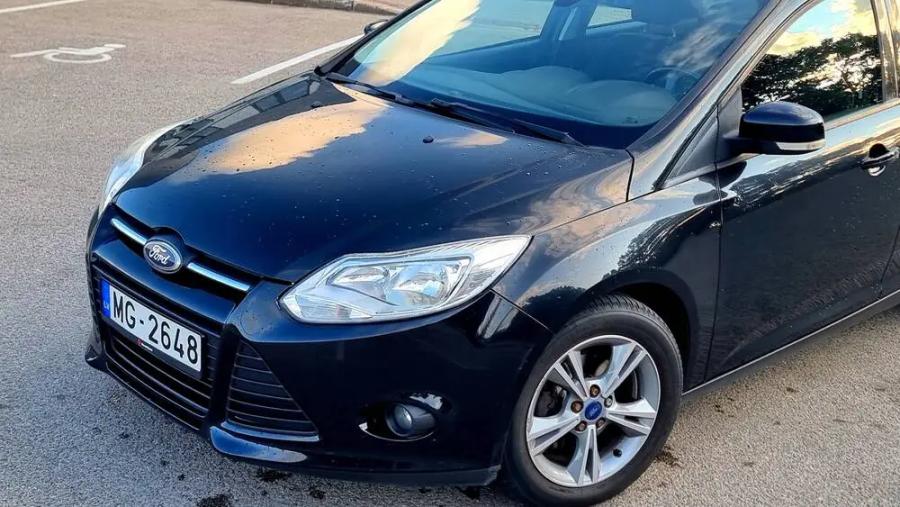 Black Ford Focus 2014 in Cesis, with an engine capacity of 1.60 L and mileage of 161 thousand km for 4200 €, photo 11 on AUTOMOTO.COM.LV
