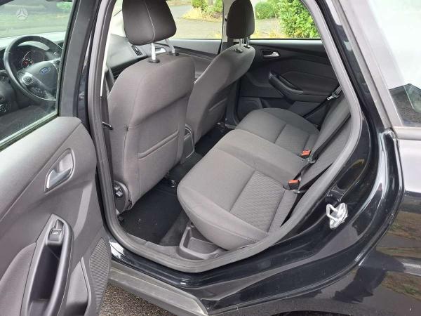 Black Ford Focus 2014 in Sakiai, with an engine capacity of 1.00 L and mileage of 223 thousand km for 2600 €, photo 5 on AUTOMOTO.COM.LV