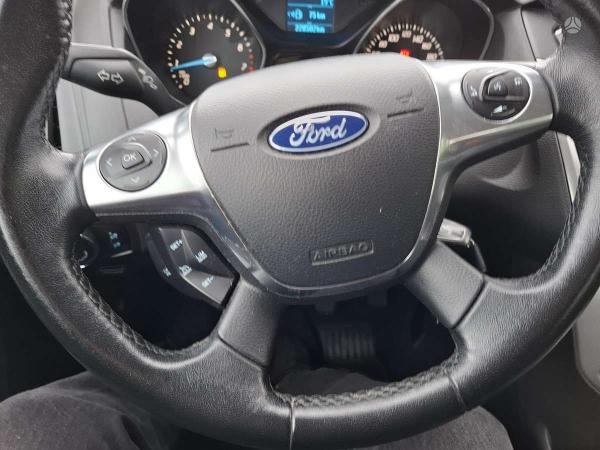Black Ford Focus 2014 in Sakiai, with an engine capacity of 1.00 L and mileage of 223 thousand km for 2600 €, photo 9 on AUTOMOTO.COM.LV