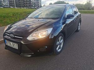 Melns Ford Focus 2014 Viļņa, ar dzinēja tilpumu 1.00 L un nobraukumu 132 tūkst. km par 2700 €, foto 4 vietnē AUTOMOTO.COM.LV