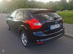 Melns Ford Focus 2014 Viļņa, ar dzinēja tilpumu 1.00 L un nobraukumu 132 tūkst. km par 2700 €, foto 13 vietnē AUTOMOTO.COM.LV