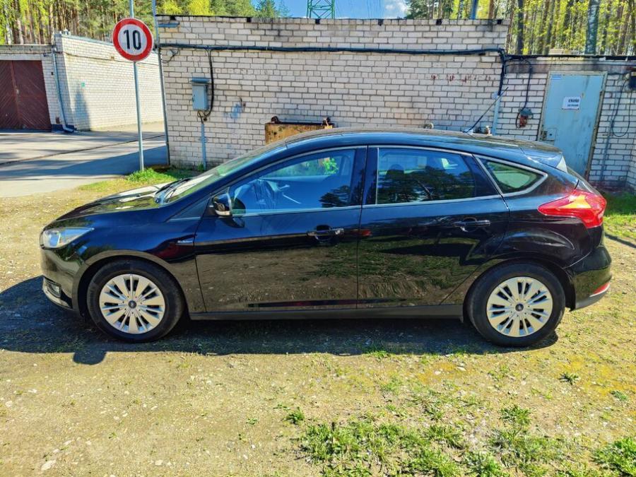 Black Ford Focus 2015 in Riga, with an engine capacity of 1.60 L and mileage of 169 thousand km for 5000 €, photo 7 on AUTOMOTO.COM.LV