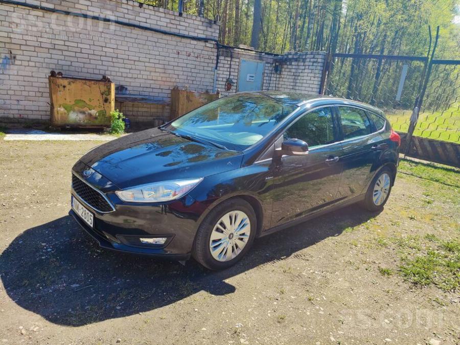 Black Ford Focus 2015 in Riga, with an engine capacity of 1.60 L and mileage of 169 thousand km for 5000 €, photo 15 on AUTOMOTO.COM.LV