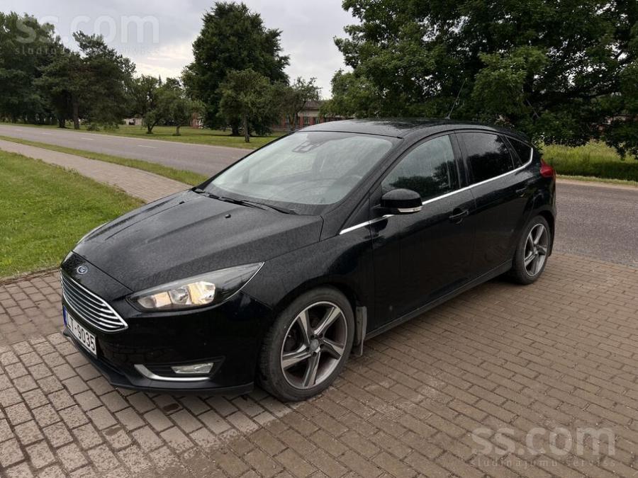 Melns Ford Focus 2015 Limbaži, ar dzinēja tilpumu 1.00 L un nobraukumu 72 tūkst. km par 5950 €, foto 1 vietnē AUTOMOTO.COM.LV