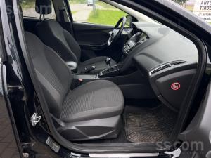 Melns Ford Focus 2015 Limbaži, ar dzinēja tilpumu 1.00 L un nobraukumu 72 tūkst. km par 5950 €, foto 11 vietnē AUTOMOTO.COM.LV