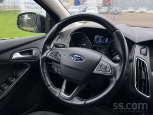 Melns Ford Focus 2015 Limbaži, ar dzinēja tilpumu 1.00 L un nobraukumu 72 tūkst. km par 5950 €, foto 14 vietnē AUTOMOTO.COM.LV