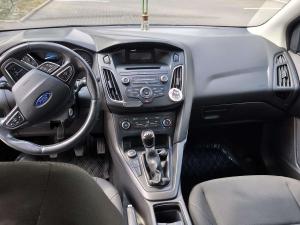 Melns Ford Focus 2015 Kauņa, ar dzinēja tilpumu 1.00 L un nobraukumu 97 tūkst. km par 4700 €, foto  vietnē AUTOMOTO.COM.LV