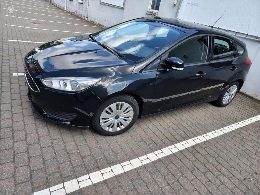 Melns Ford Focus 2015 Kauņa, ar dzinēja tilpumu 1.00 L un nobraukumu 97 tūkst. km par 4700 €, foto 8 vietnē AUTOMOTO.COM.LV