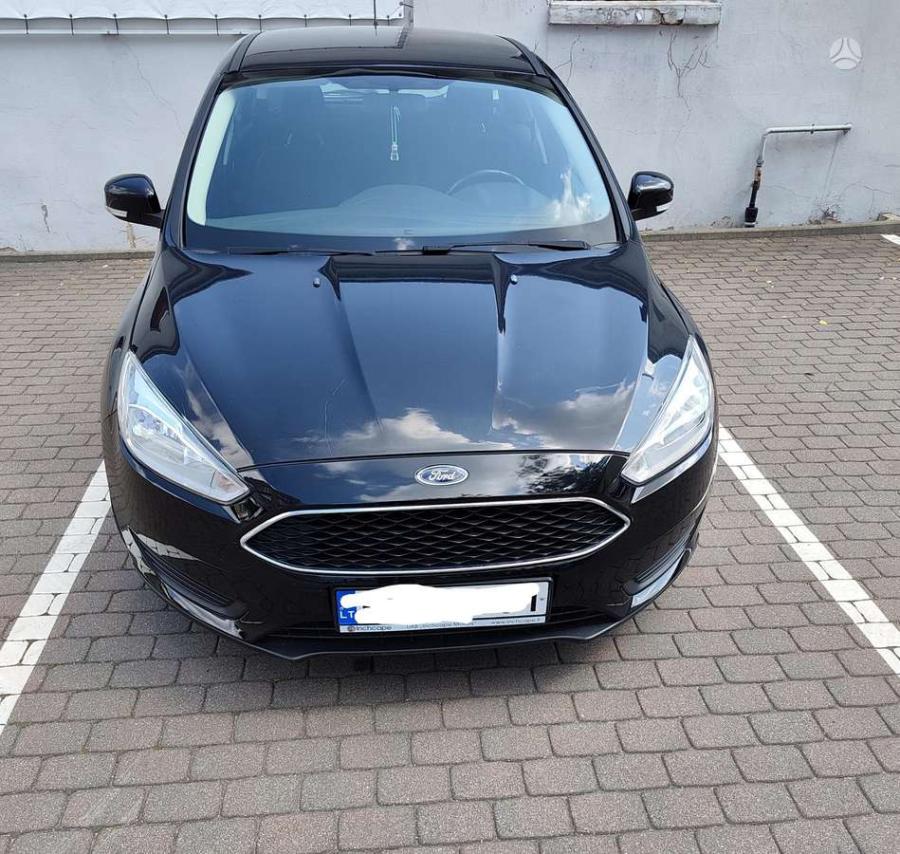 Melns Ford Focus 2015 Kauņa, ar dzinēja tilpumu 1.00 L un nobraukumu 97 tūkst. km par 4700 €, foto 9 vietnē AUTOMOTO.COM.LV