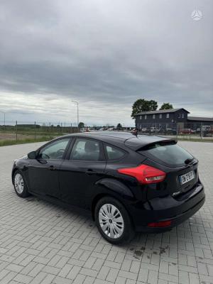 Black Ford Focus 2015 in Taurage, with an engine capacity of 1.00 L and mileage of 173 thousand km for 3100 €, photo 5 on AUTOMOTO.COM.LV