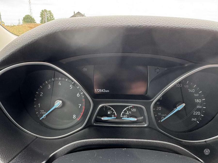 Black Ford Focus 2015 in Taurage, with an engine capacity of 1.00 L and mileage of 173 thousand km for 3100 €, photo 9 on AUTOMOTO.COM.LV