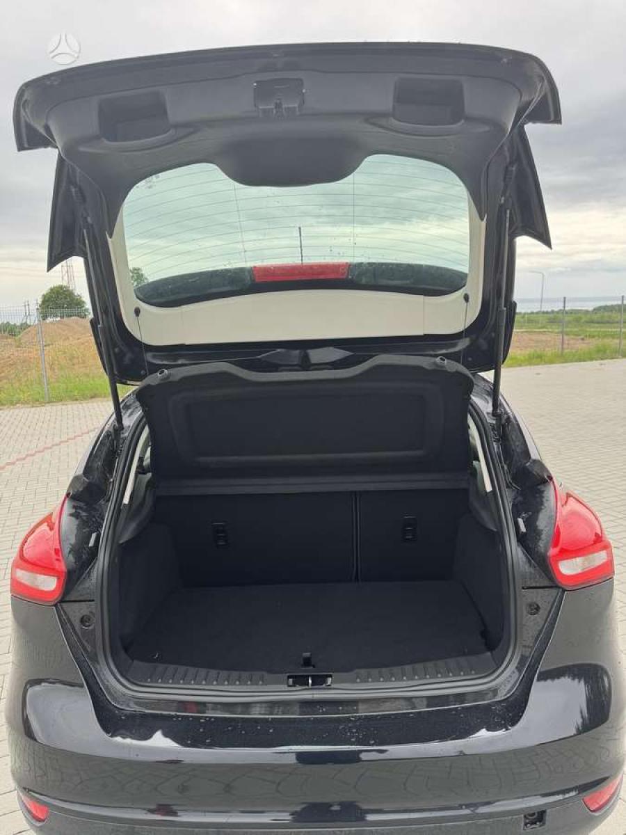 Black Ford Focus 2015 in Taurage, with an engine capacity of 1.00 L and mileage of 173 thousand km for 3100 €, photo 12 on AUTOMOTO.COM.LV