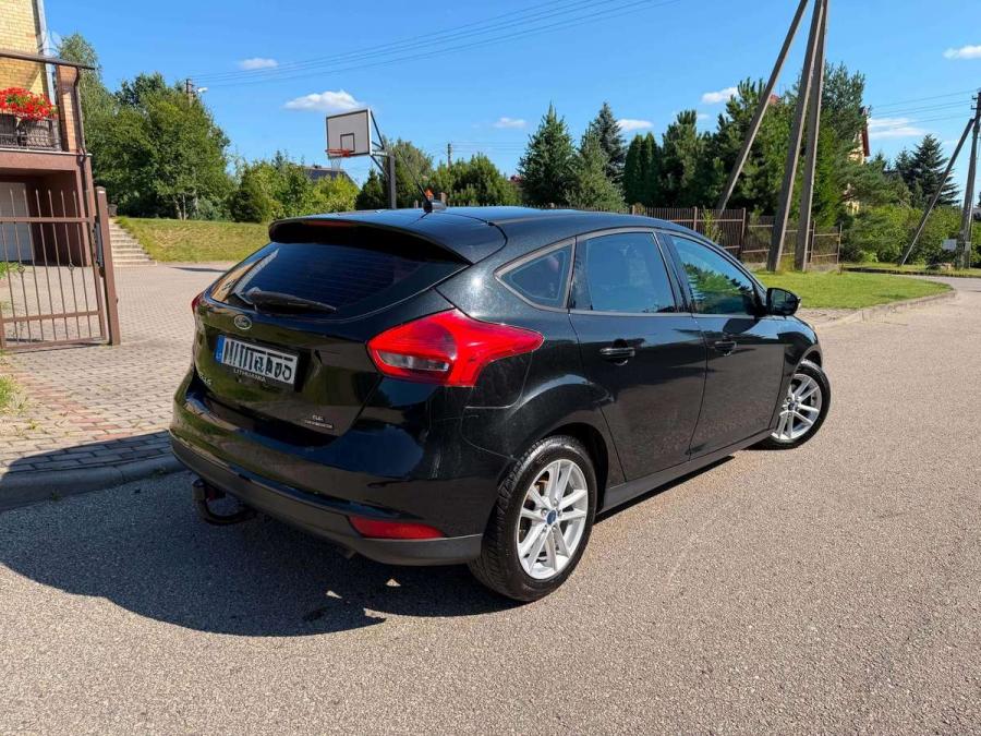 Black Ford Focus 2016 in Vilnius, with an engine capacity of 2.00 L and mileage of 170 thousand km for 4850 €, photo 6 on AUTOMOTO.COM.LV