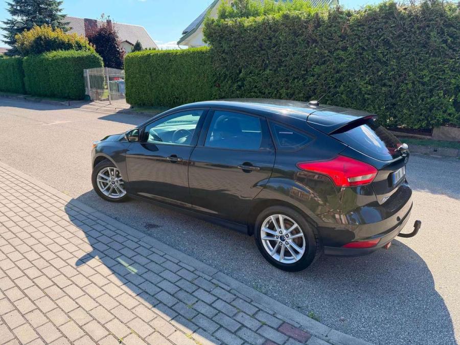 Black Ford Focus 2016 in Vilnius, with an engine capacity of 2.00 L and mileage of 170 thousand km for 4850 €, photo 12 on AUTOMOTO.COM.LV